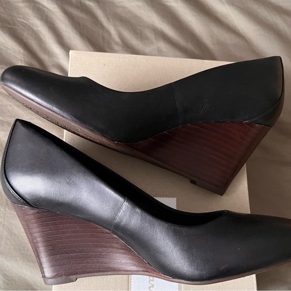 Clarks | Shoes | Clarks Black Leather Wedge Heels | Poshmark